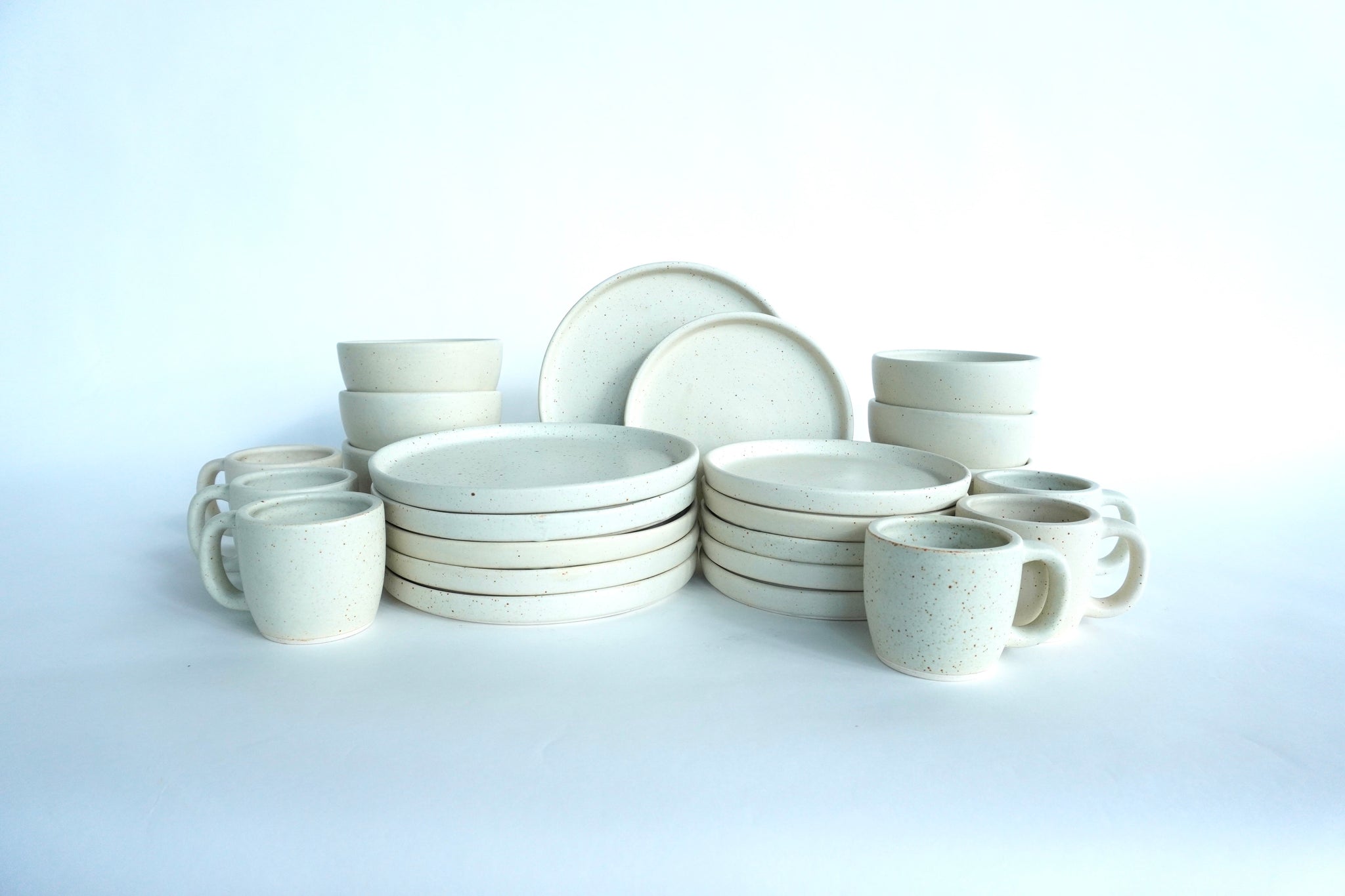 Arena blanca | Set de vajilla línea rústica para 6 personas (con conso
